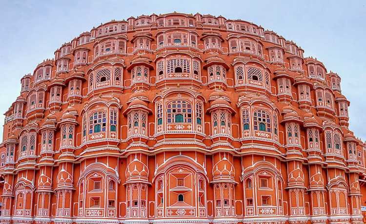 Why is Hawa Mahal Jaipur famous worldwide